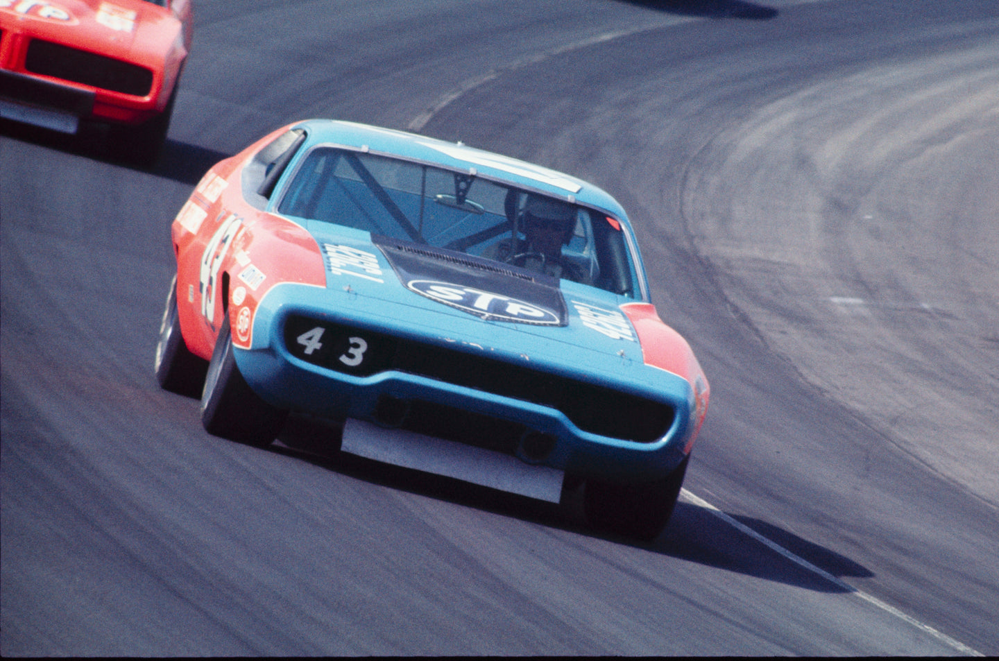 M1 Concourse Store – M1 Store